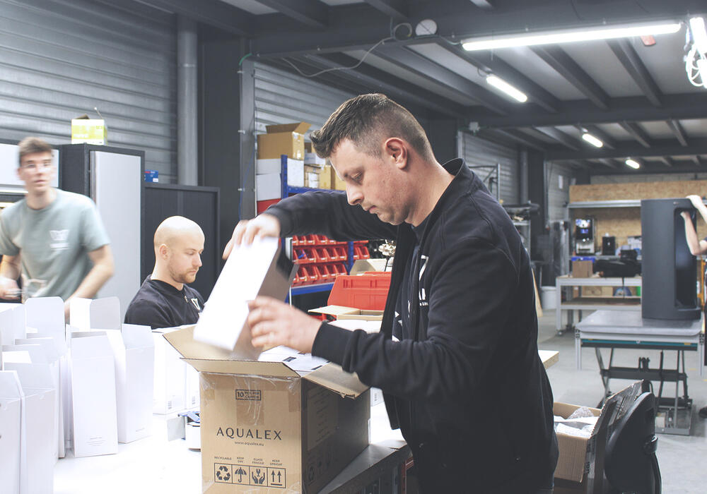 Samenwerking WAAK Inhouse Enclavewerk en AQUALEX | WAAK